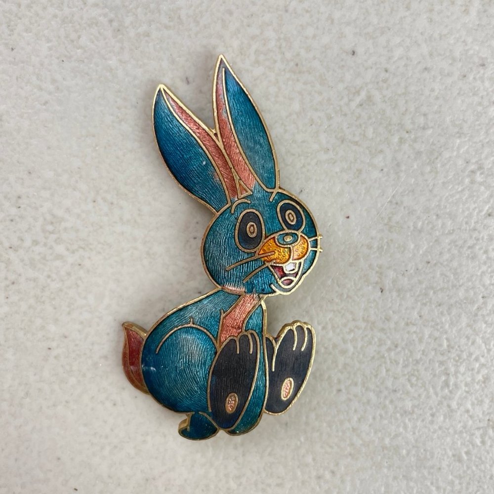 Vintage Cartoon Rabbit Pin 70s Metal & Enamel Bunny H… - Gem